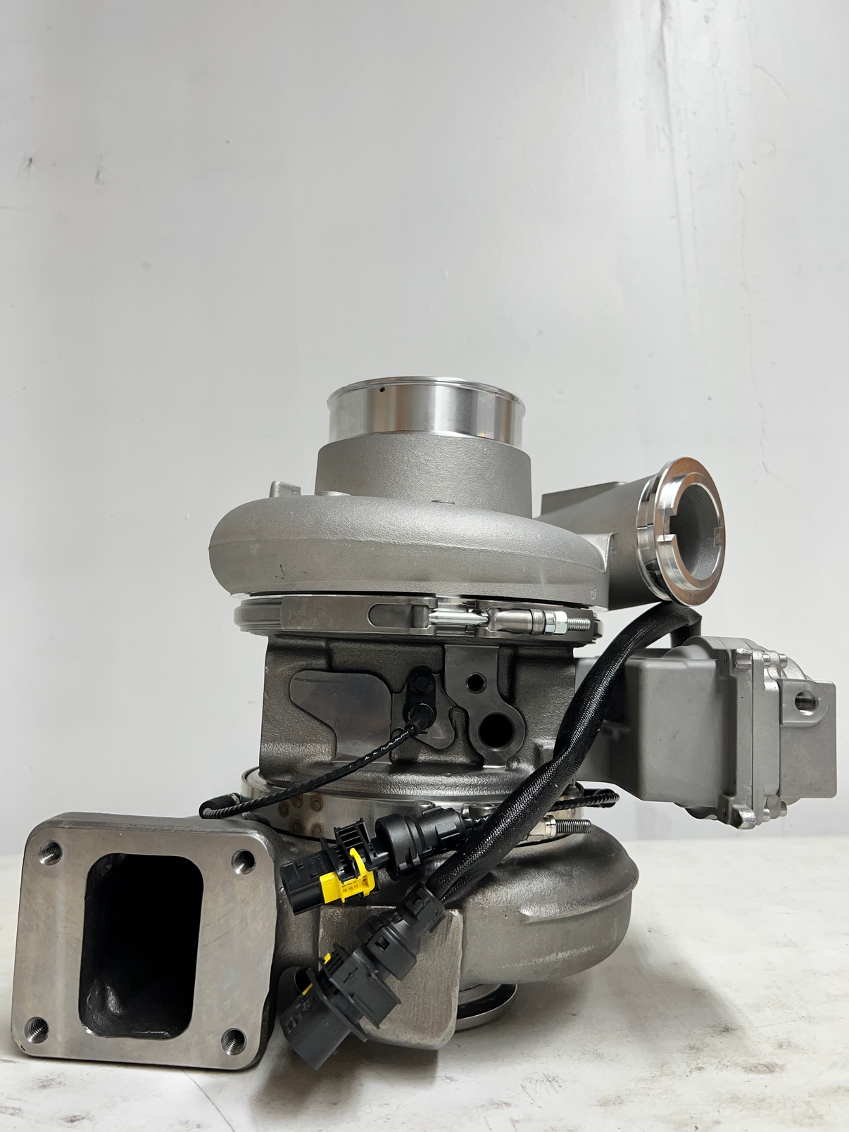 3792556 Paccar MX13 EPA13 HE560VG VGT Remanufactured Turbocharger ...